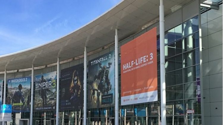 A Big Half-Life 3 Poster Trolls Everyone At Gamescom 2016