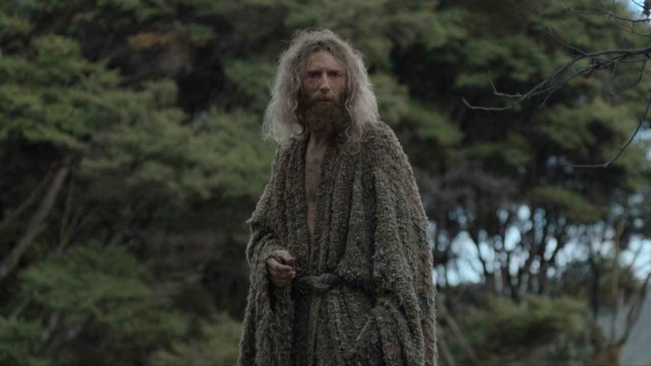 The Rings of Power: Who Are the People in White Cloaks Seeking the ...