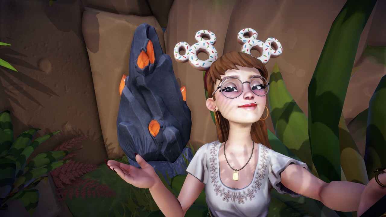 Where To Find The Key To Mini-Casita To Unlock Mirabel In Disney ...