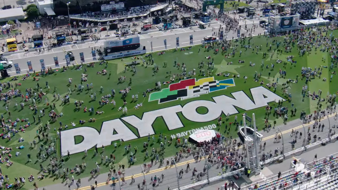 How Many Laps is the Daytona 500? | Attack of the Fanboy