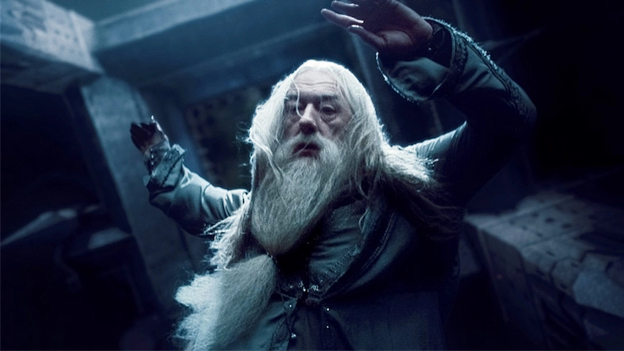 How Old Was Dumbledore When He Died in Harry Potter? Explained | Attack ...