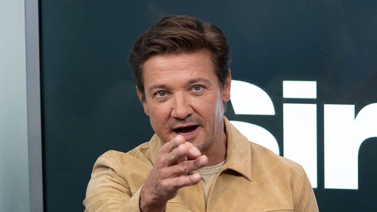 Jeremy Renner's response to filmmaker's ICE threat allegations just ...