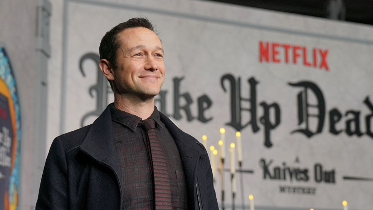 'They're fake': Joseph Gordon-Levitt issues urgent Black Friday warning ...
