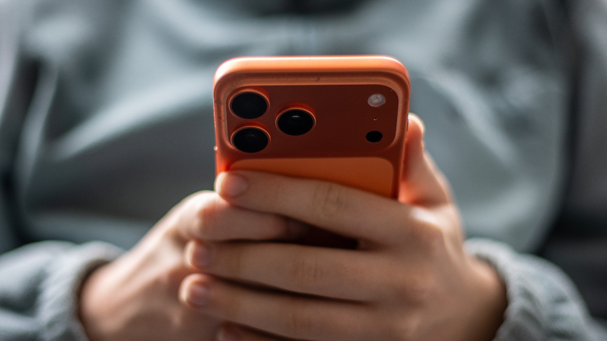 Researchers tracked 10,000 kids and found one phone decision parents ...
