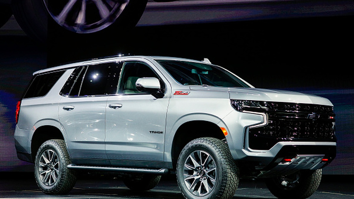 Woman replaced a broken visor in her Chevy Tahoe, now the SUV won't ...