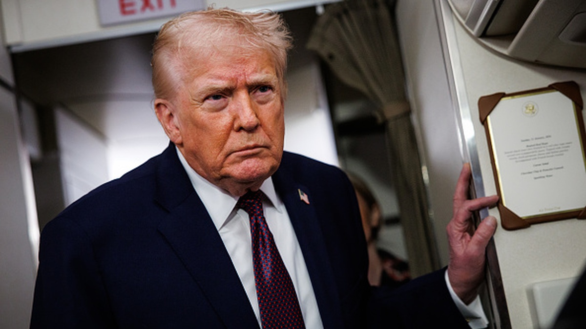 JPMorgan's CFO says Trump's credit card plan would be 'very bad ...