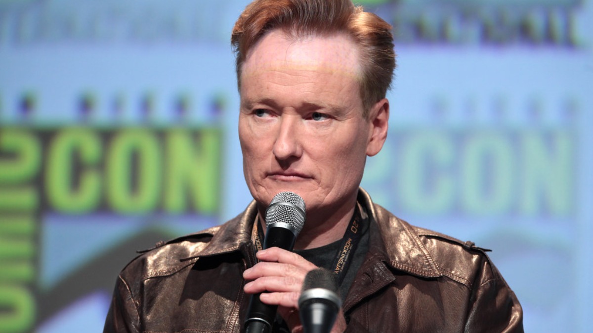 Conan O'Brien said he'd stay apolitical at the Oscars, then spent his ...